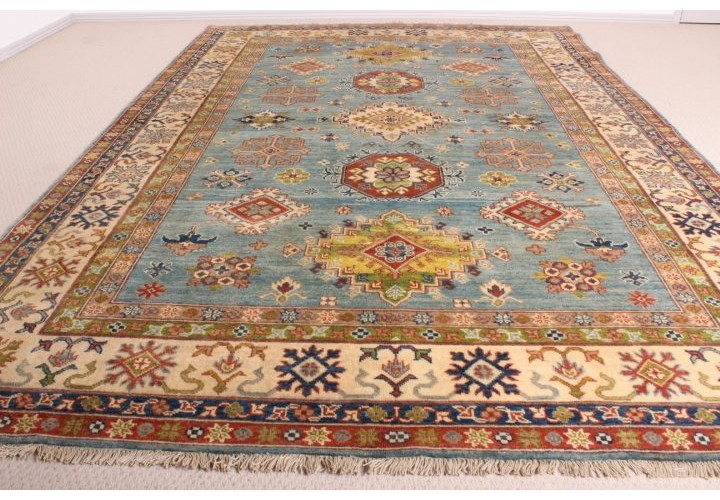 Ghazni- Ghazni: 300 x 200cm: A beautiful vegetable-dyed rug woven of